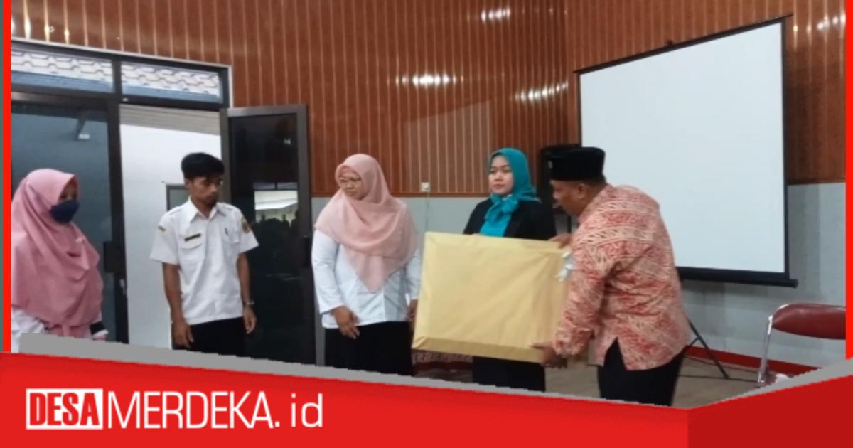 Drama Pilu Warnai Serah Terima Jabatan Kades Ngadipiro - Desa Merdeka