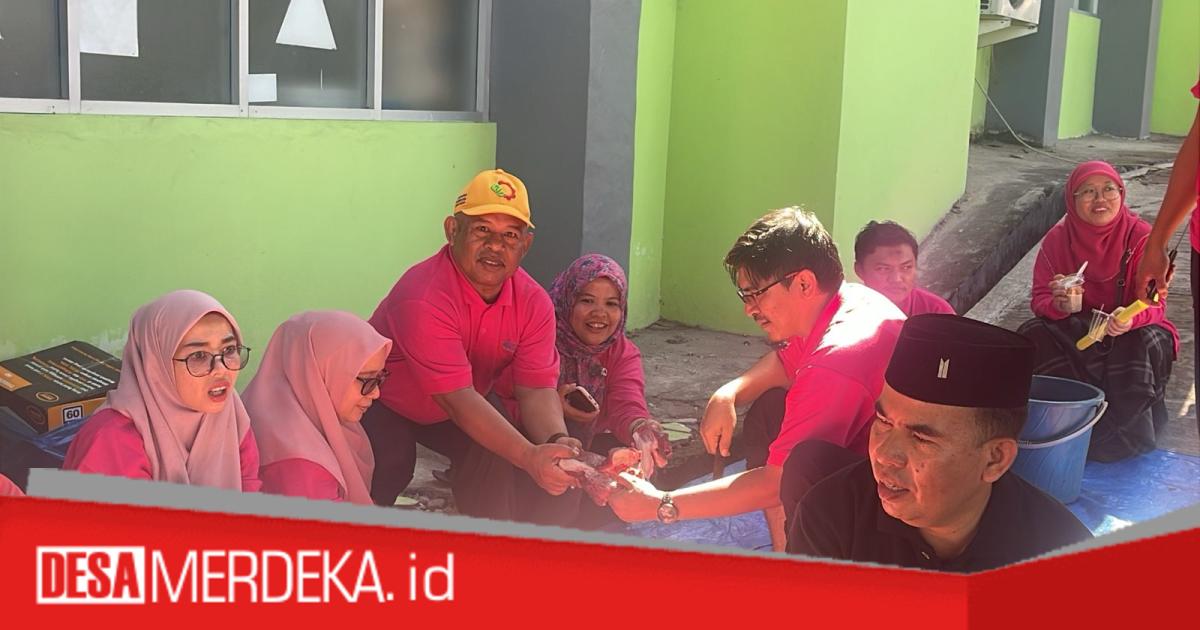 Kurban Berkah SMK SMAK Padang: Daging dan Pupuk Organik - Desa Merdeka