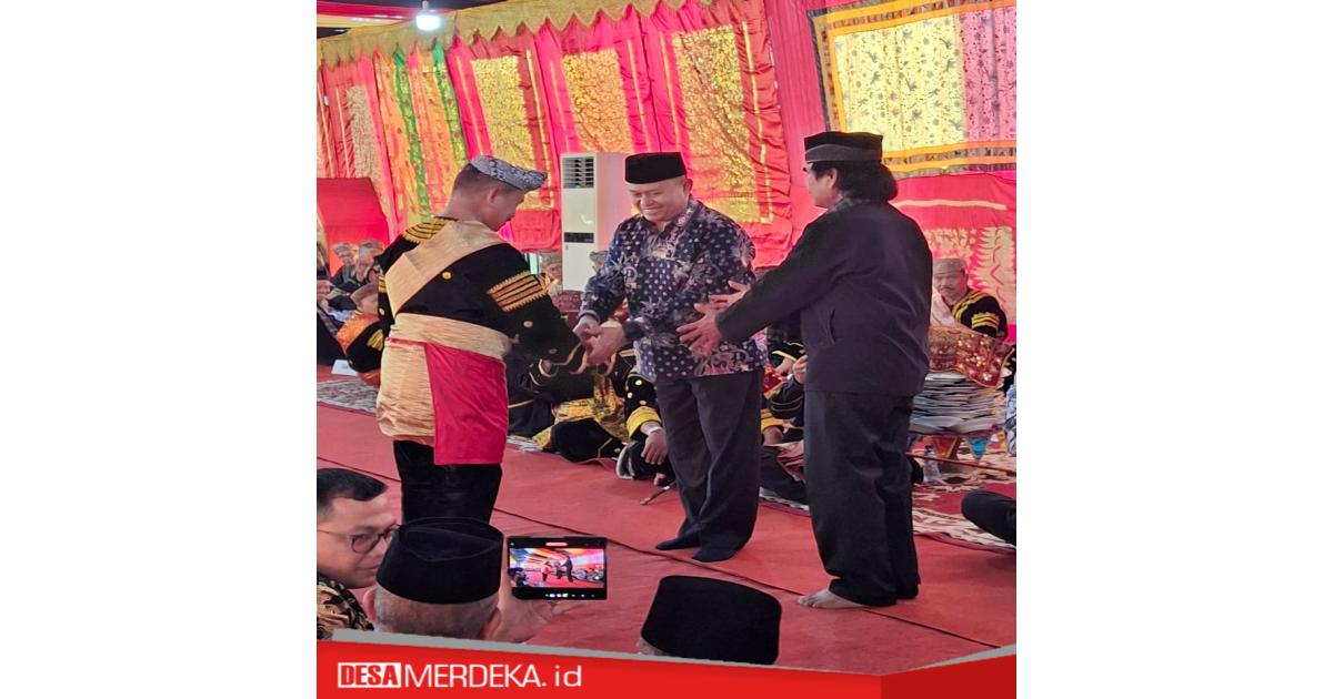 Gelar Adat untuk Fauzi Bahar: Mahyeldi Tekankan Sinergi Pemerintahan ...